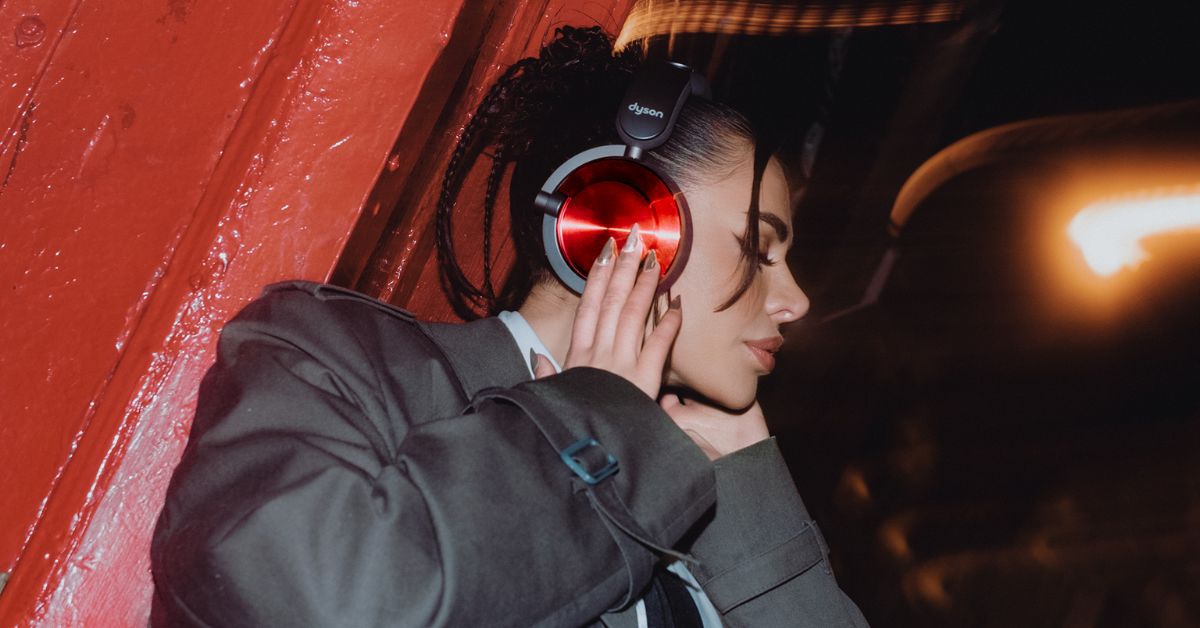 Dyson OnTrac™ Kopfhörer (Nachtblau/Kupfer) | Dyson