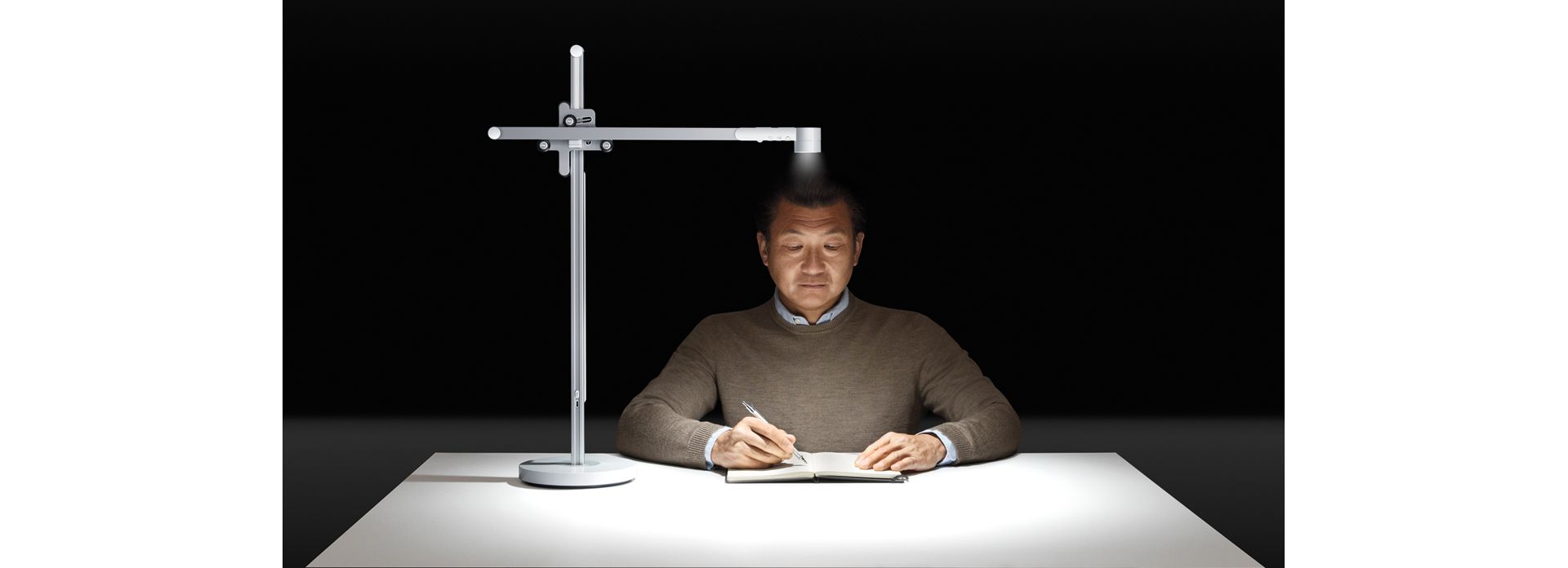 Lightcycle - Task Lamp Lighting for Business (Black) | Dyson NZ