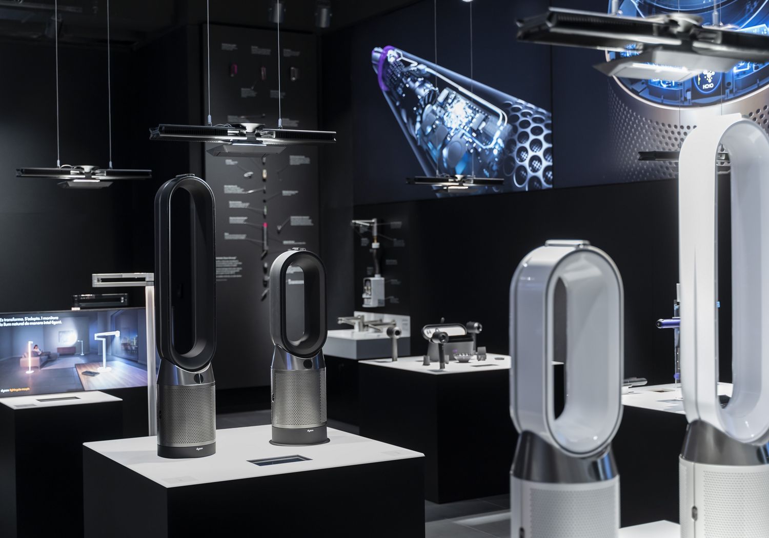 Gallery: Dyson Demo store Barcelona - the first Demo store in Iberia ...