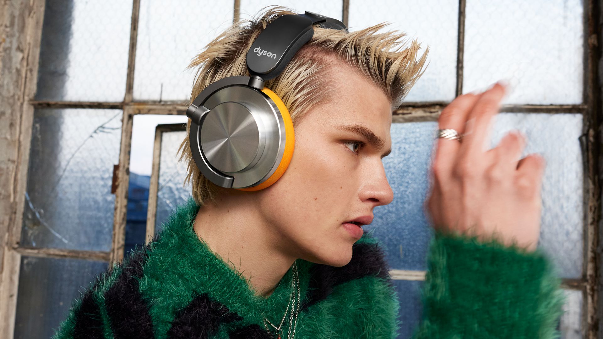 Dyson OnTrac™ headphones (CNC Black Nickel) | Dyson Philippines