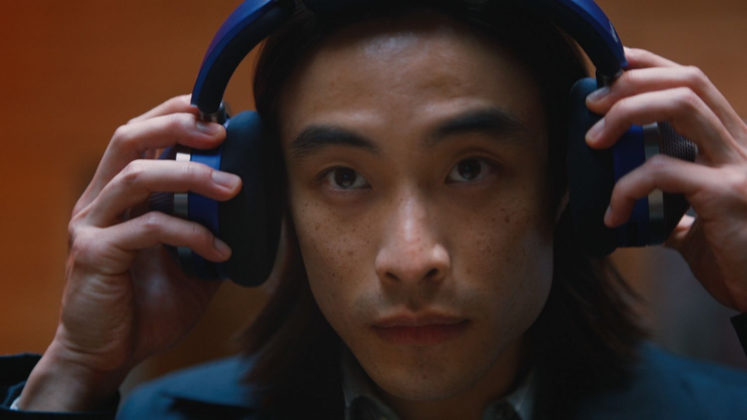 Dyson Zone™ノイズキャンセリングヘッドホン ウルトラブルー／プルシアンブルー (WP01 BB) | ダイソン