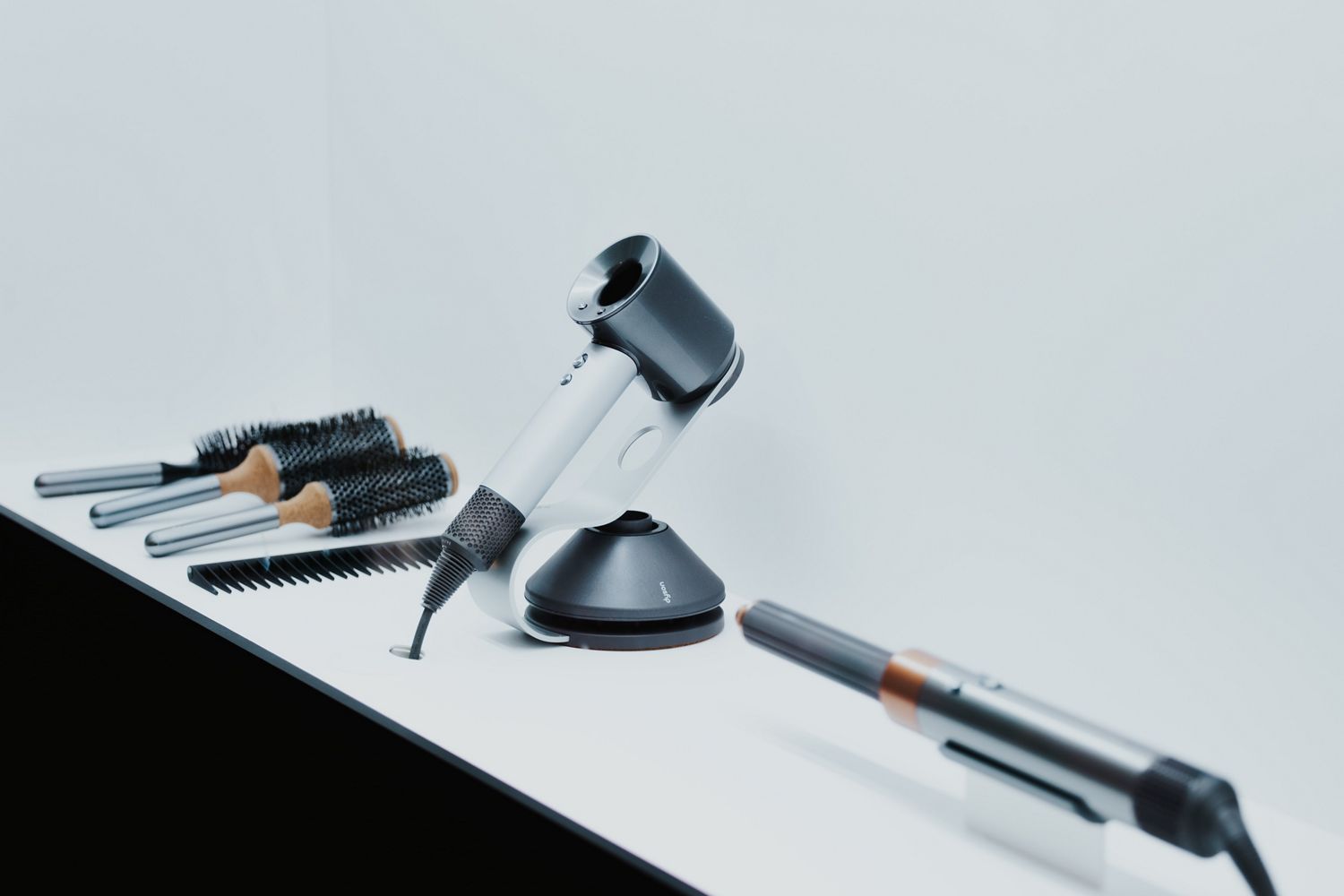 Masterclass: Trend-Looks mit Dyson Supersonic und Dyson Corrale | Dyson.de